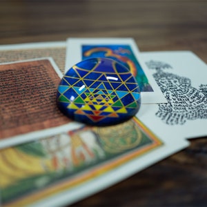 Sacred Geometry Glass Paper Weight- Sryantra - Etsy