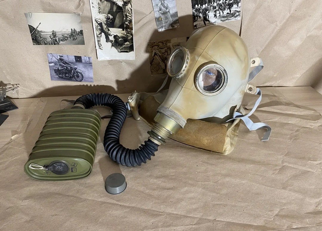 Protection Gas Mask SR-1 Poland Gas Mask 1977 RARE Military Antique ...