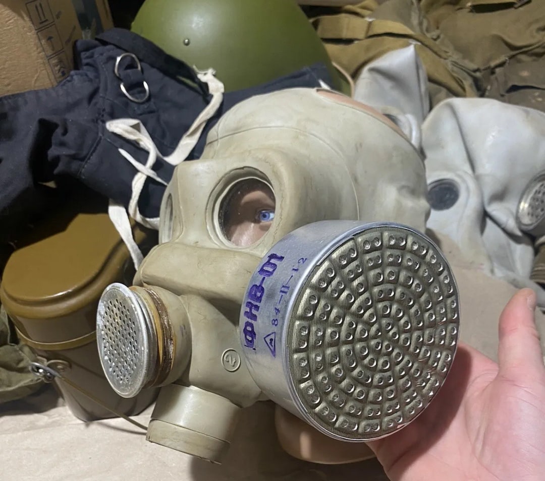 Soviet USSR Military Vintage Gas Mask PMG (“nerekhta”) 100% Original ...