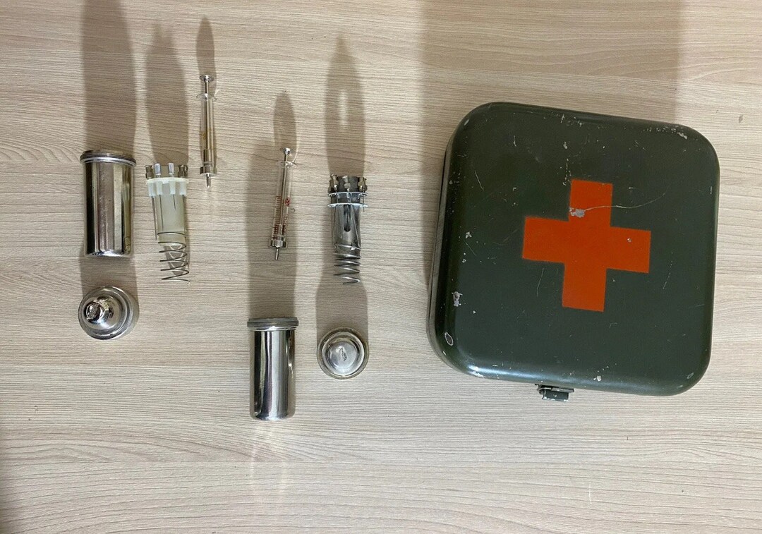 Russian Military First Aid Kit With Glass Syringes. - Etsy