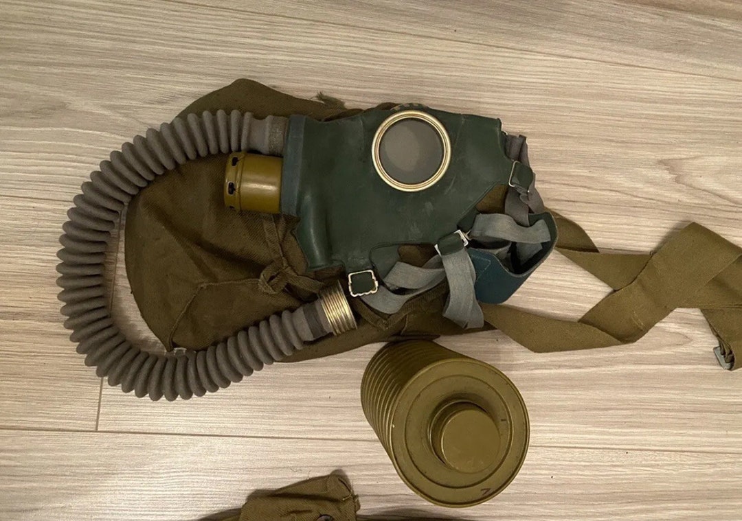 Very Rare Soviet USSR Military Vintage Protection Gas Mask GP-4U GP4U Gp 4U Filter GP-4U Red ...
