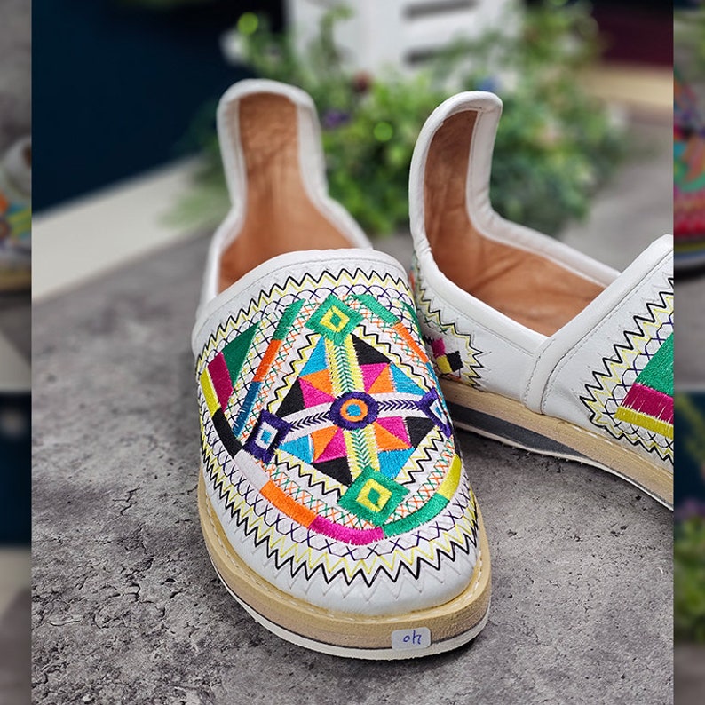 Authentic Moroccan Berber Slippers, Hand-embroidered Babouche, Unisex ...