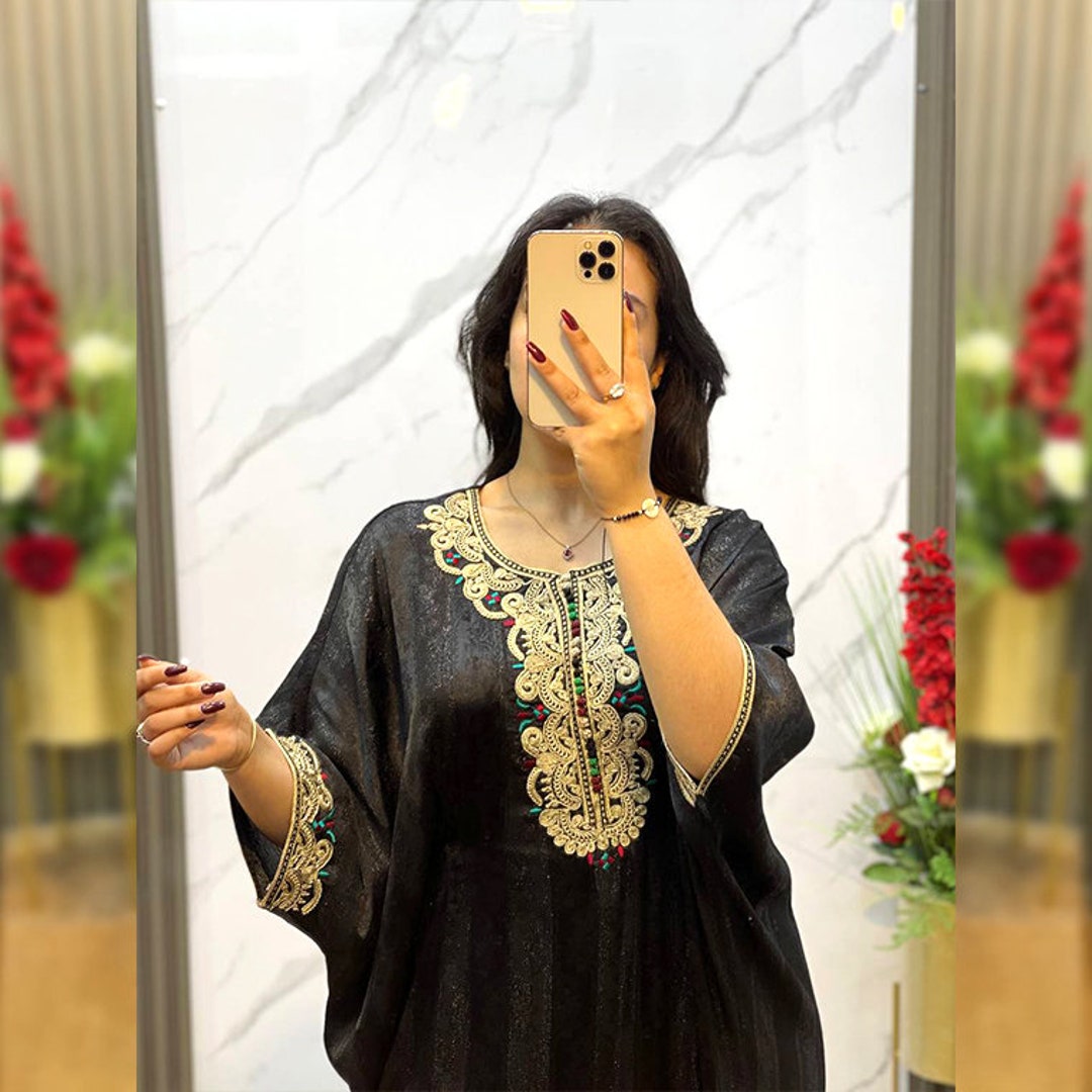 Exquisite Moroccan Kaftans and Dresses: Authentic Takchitas, Bridal ...