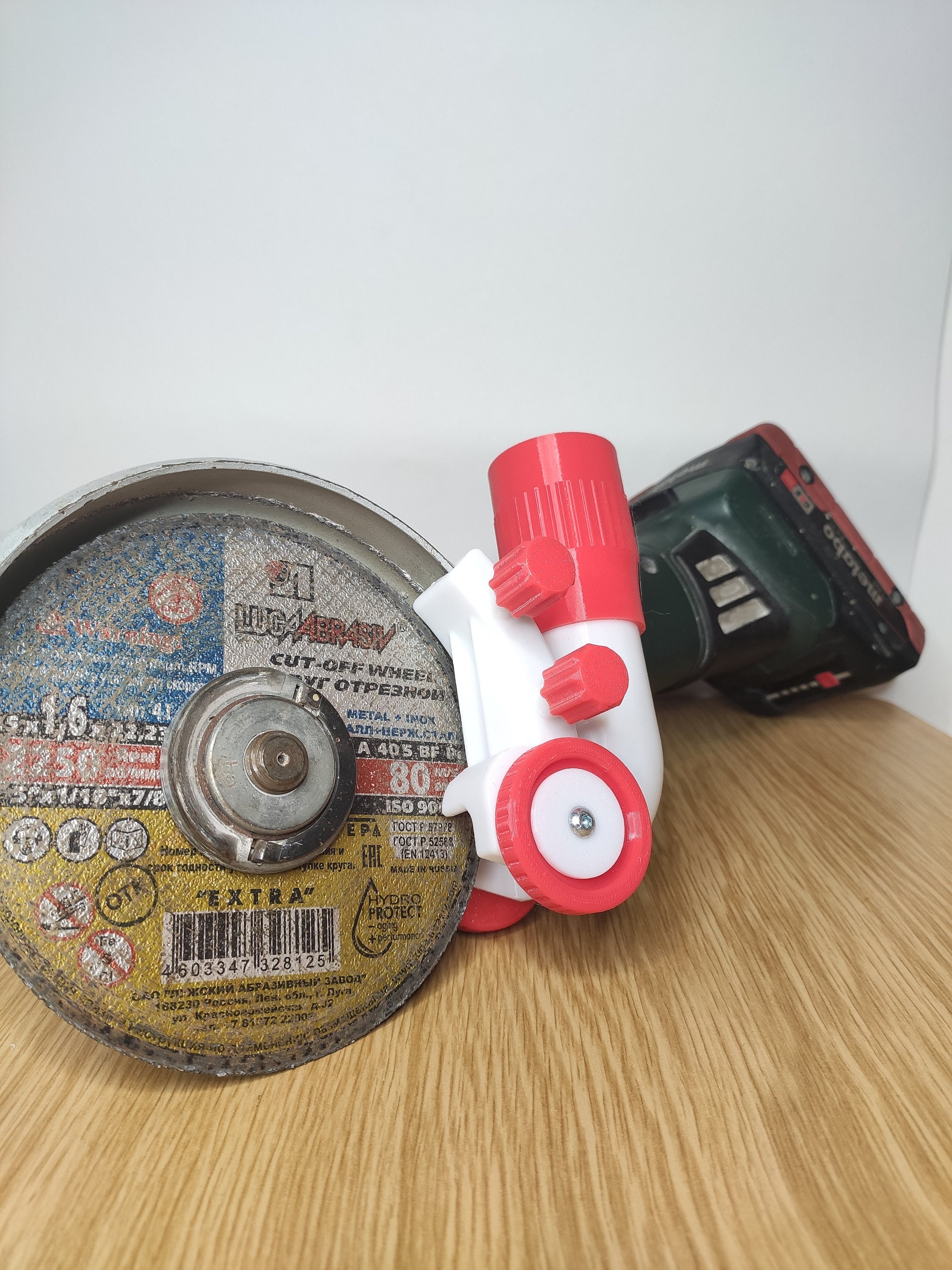 Angle Grinder Dust Collector Attachment for 125mm Disc. 3D Printed PETG ...