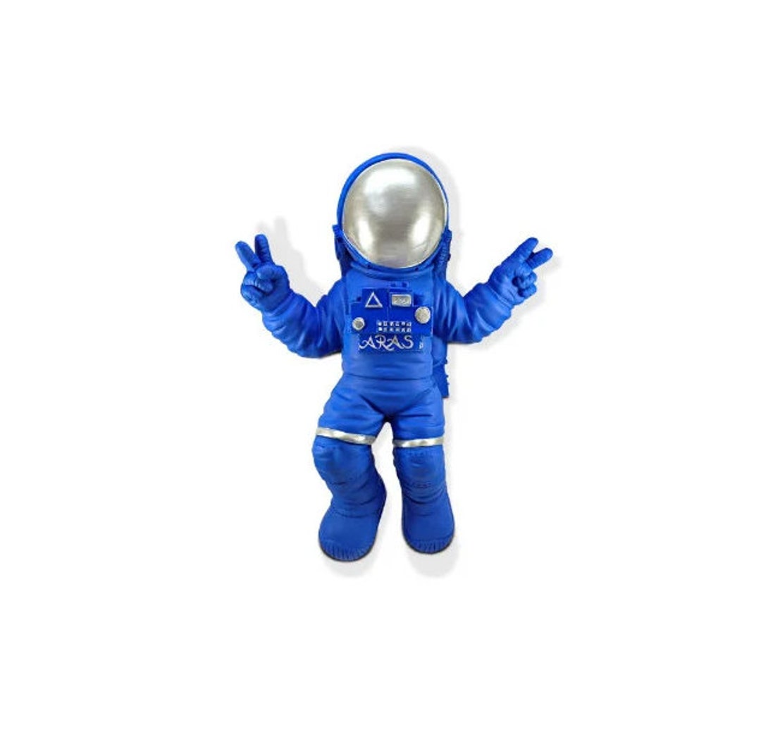 Astronaut Wall Statue, Apollo 11, Astronaut Figurine, Wall Statue, Wall ...