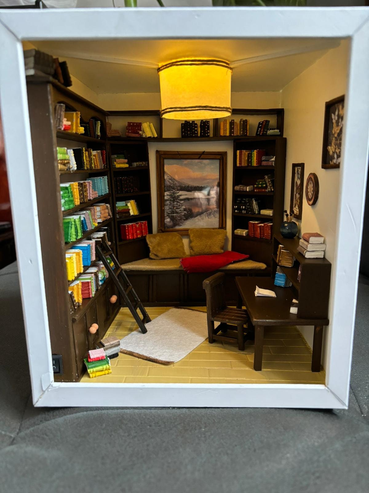 Diorama Miniature Room Bookcase Book Nook - Etsy UK