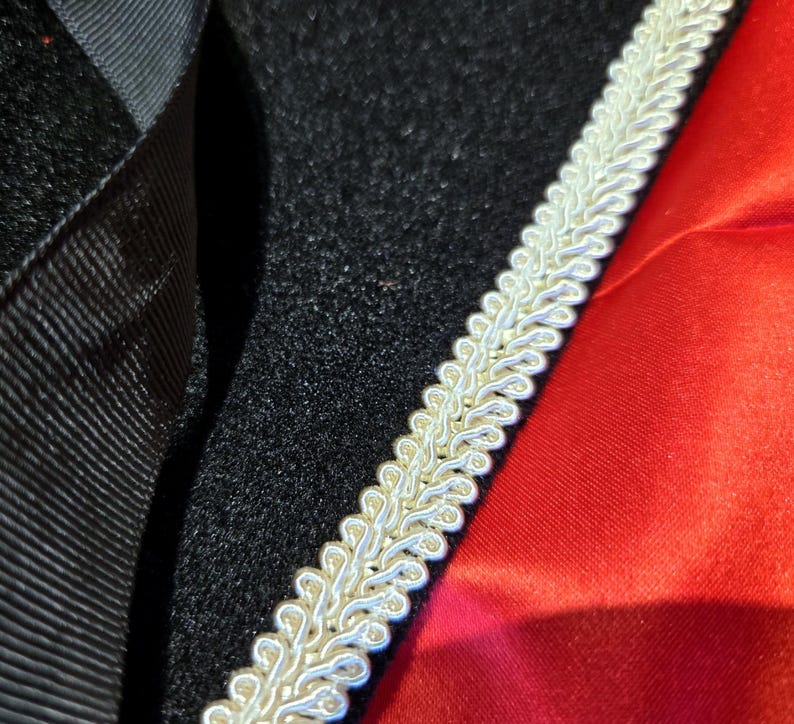 Schwarzer Pixie Hut, Rote Satin Gefütterte Woodland Bonnet - Etsy.de