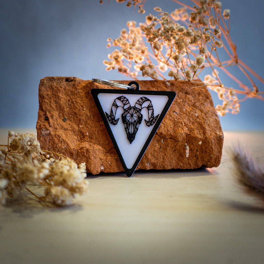 Polygonal Goat Skull Keychain Goat Skull Black and White Mystical Goat ...