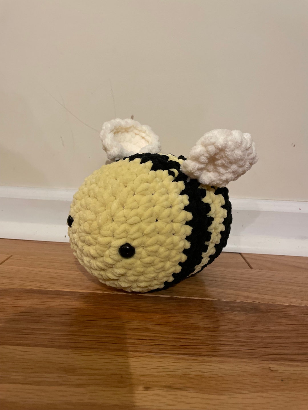 Cute Bee Plushie Soft Amigurumi Insect Toy Stuffed Animal Handmade ...