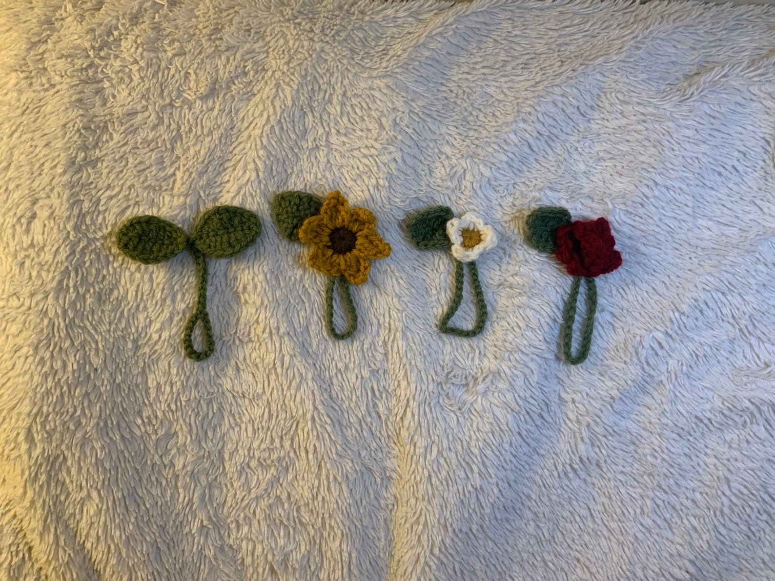 Cute Crochet Headphone Sprout Flower Charm Boho Cottagecore Whimsical ...