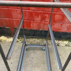 Mobile Shelving Display Trolley Coffer Cafe Restaurant Slanted Shelving ...