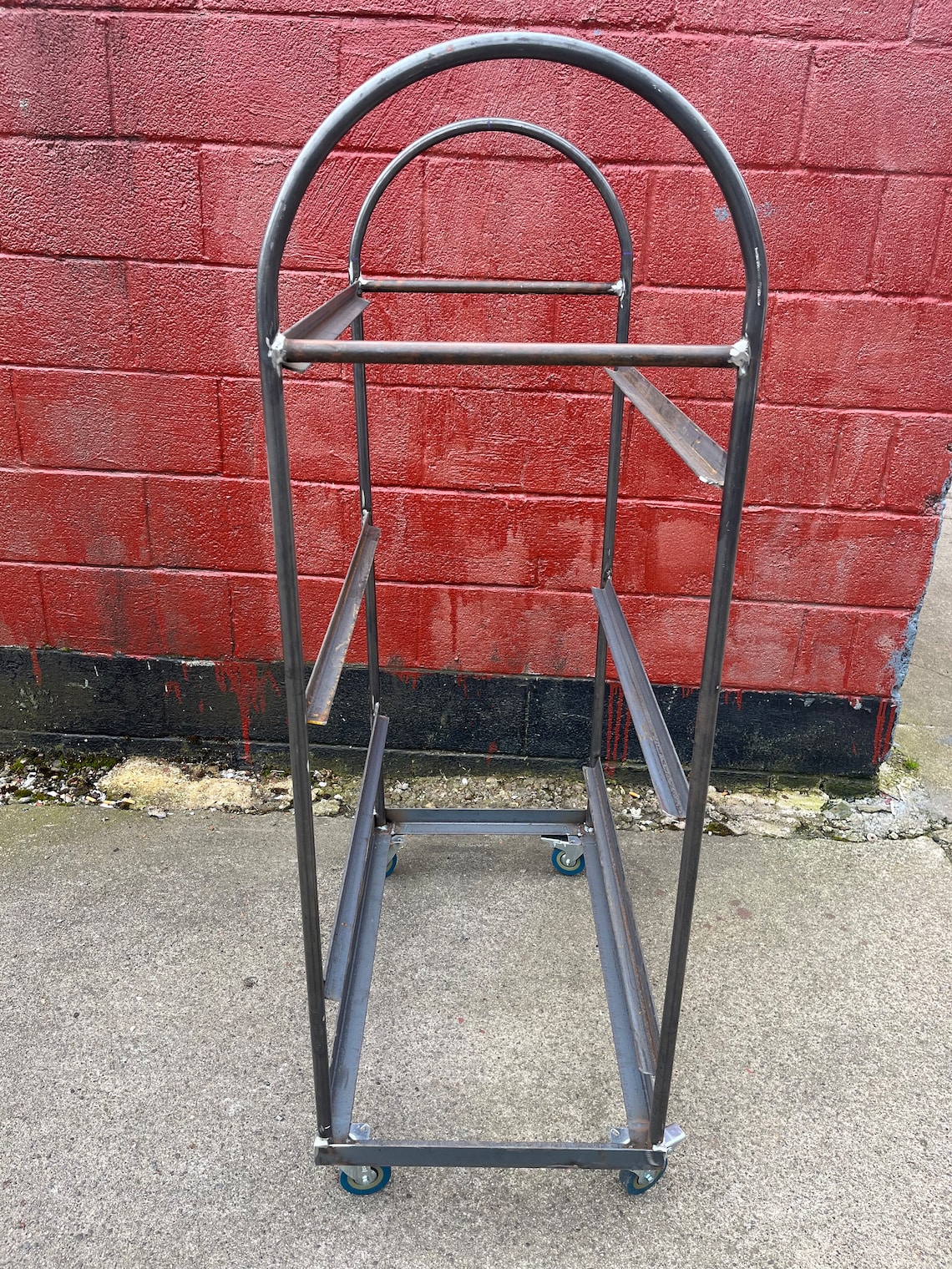 Mobile Shelving Display Trolley Coffer Cafe Restaurant Slanted Shelving ...