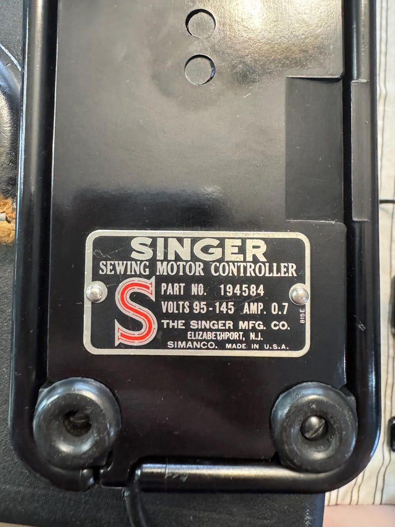 1948 Singer 3 -110 Sewing Machine W/case & Extras! - Etsy