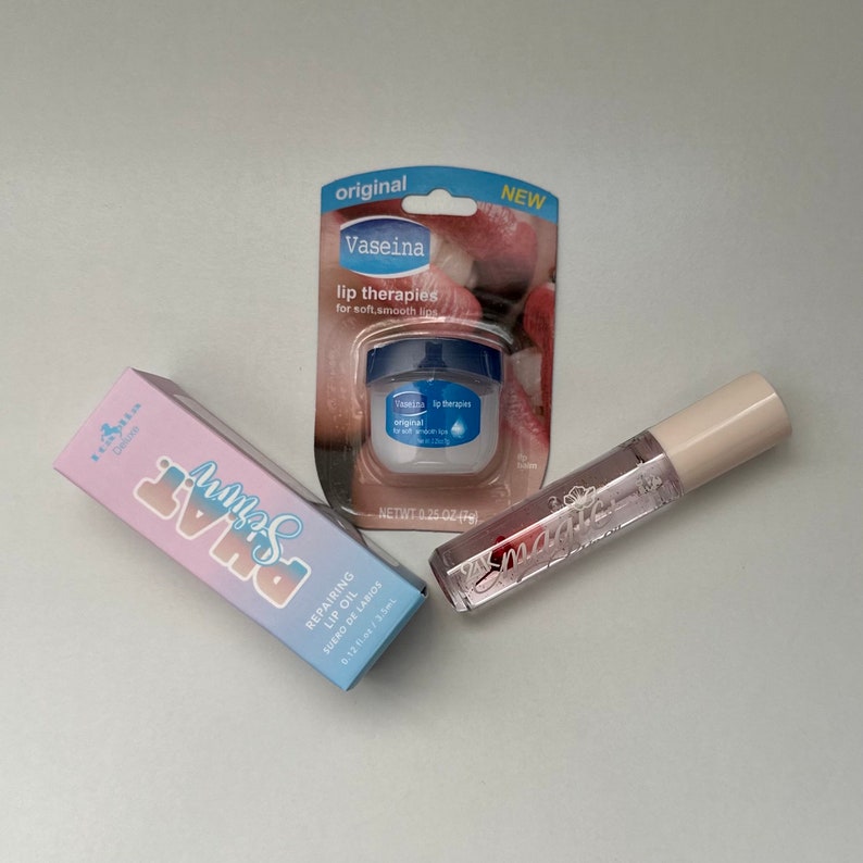 Glamlux Keychain Set With PHAT Lip Serum, 24k Magic Lip Oil, & Vaseina ...