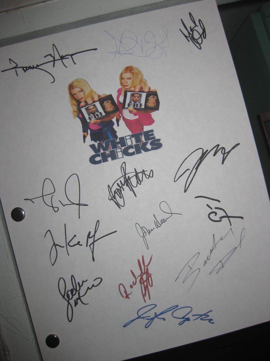 White Chicks Signed Movie Film Script Screenplay X13 Autograph Marlon ...