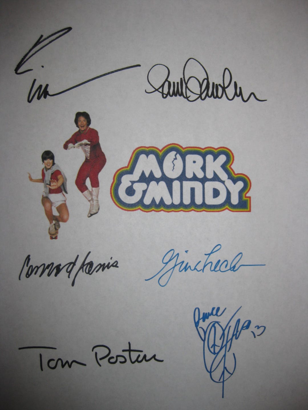 Mork & Mindy Signed TV Script Screenplay X6 Autographs Robin Williams ...