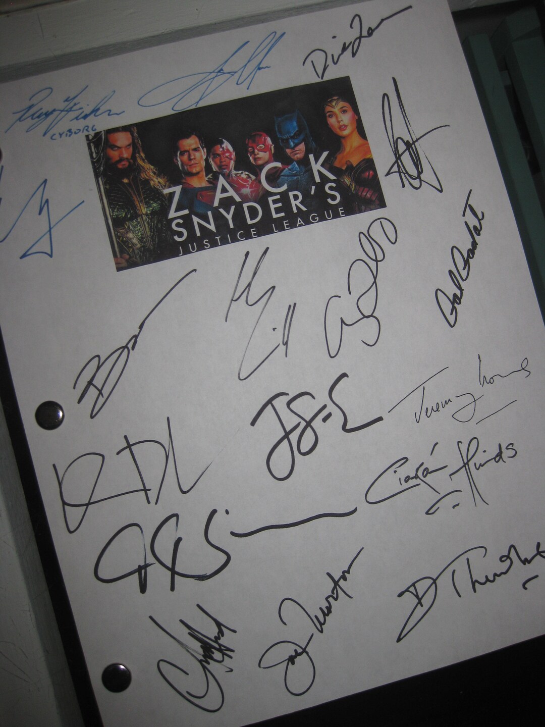 Zack Snyder's Justice League Signed Movie Film Script Screenplay X17 ...