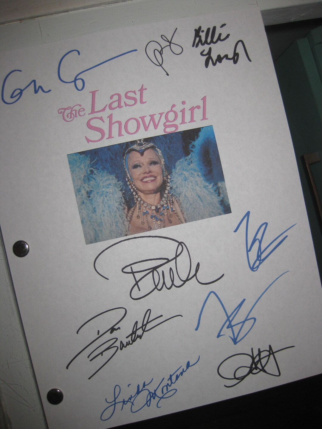 The Last Showgirl Signed Movie Film Script Screenplay X9 Autographs Gia ...