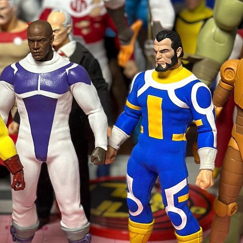 T13 Invincible Figure - Etsy