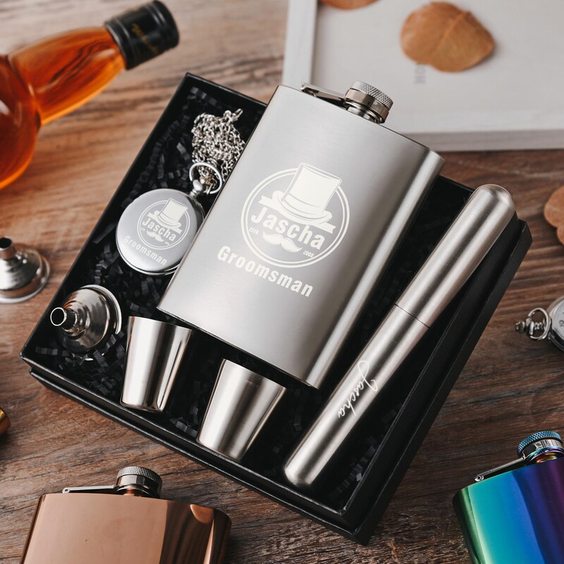 Engraved Flask Set - Etsy