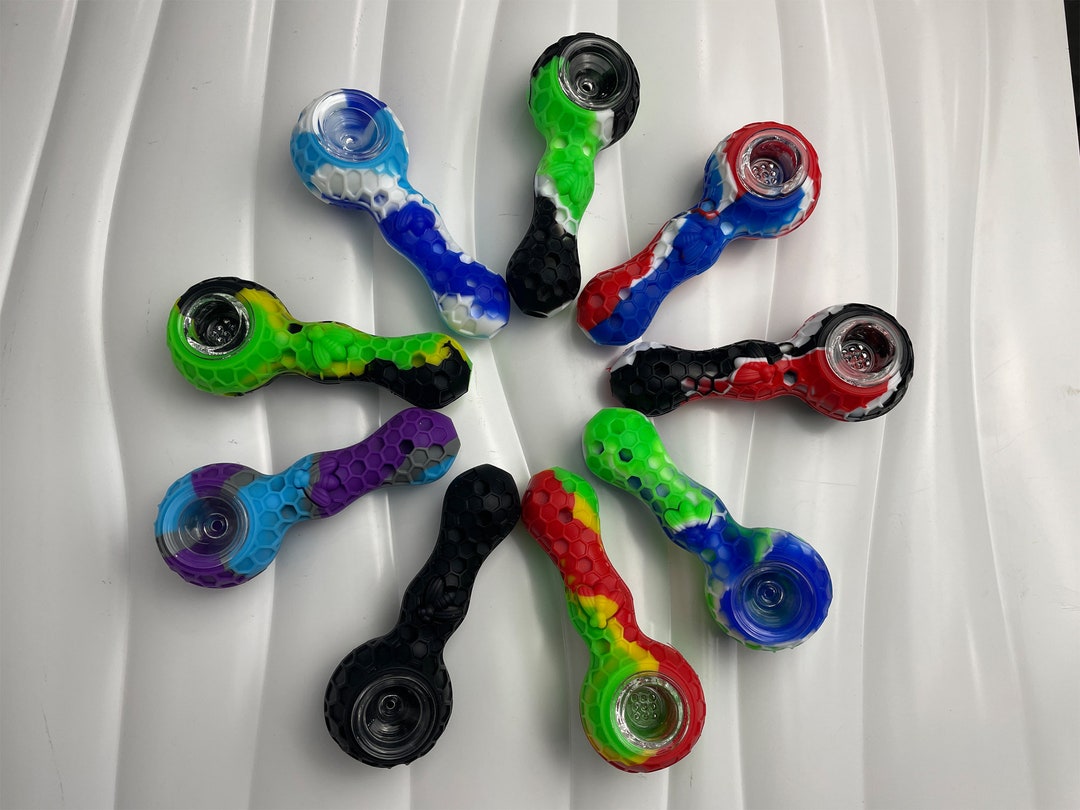 Colourful Silicone Pipe / Random Colours / the Best Looking Pipe Among ...