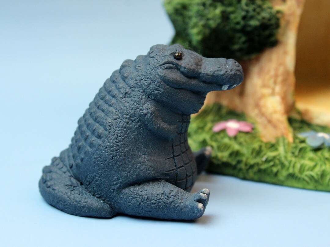 Navy Blue Ceramic Crocodile Sculpture - Alligator Figurines - Desktop ...