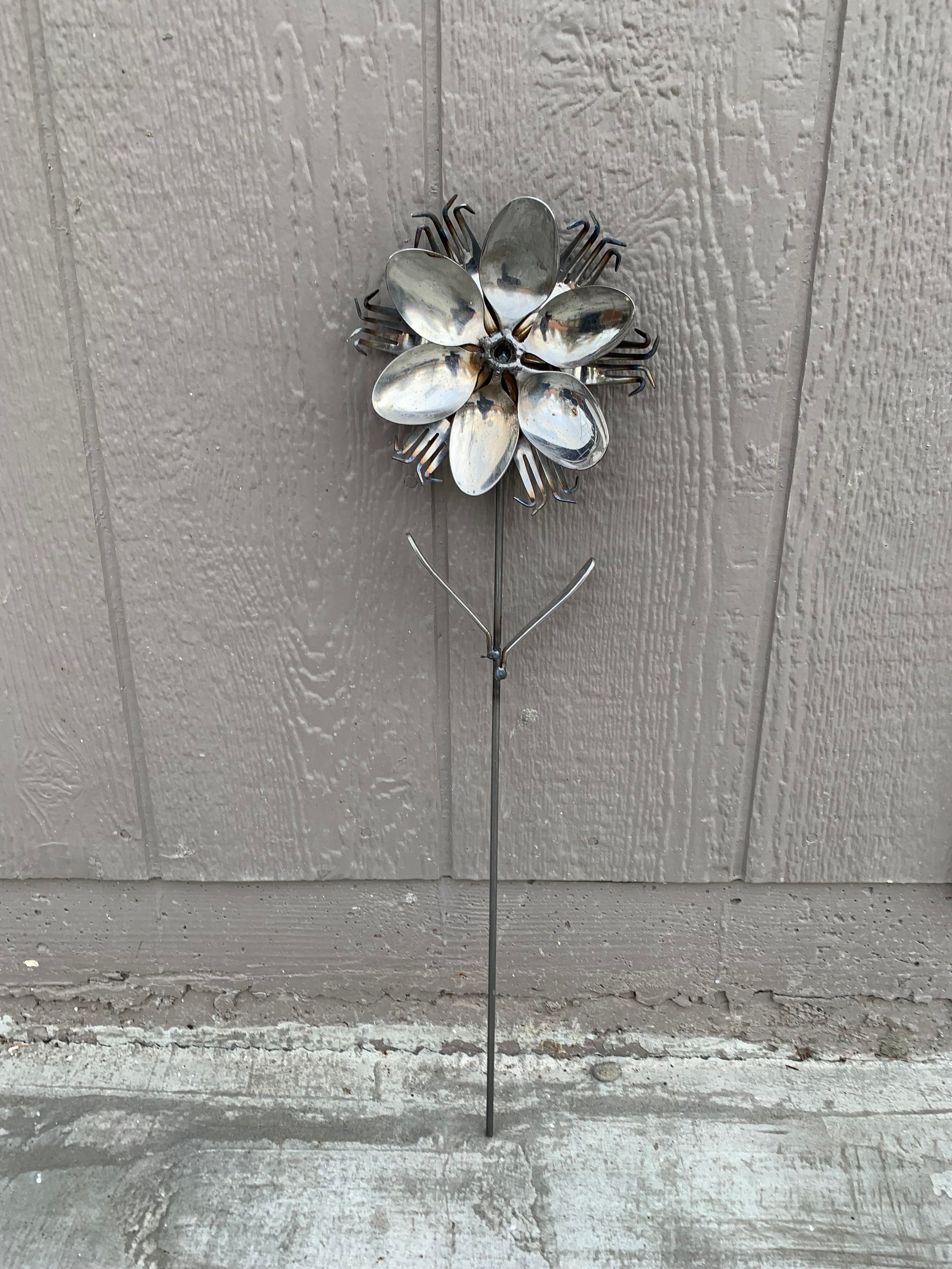 Yard Art Metal Flower - Etsy