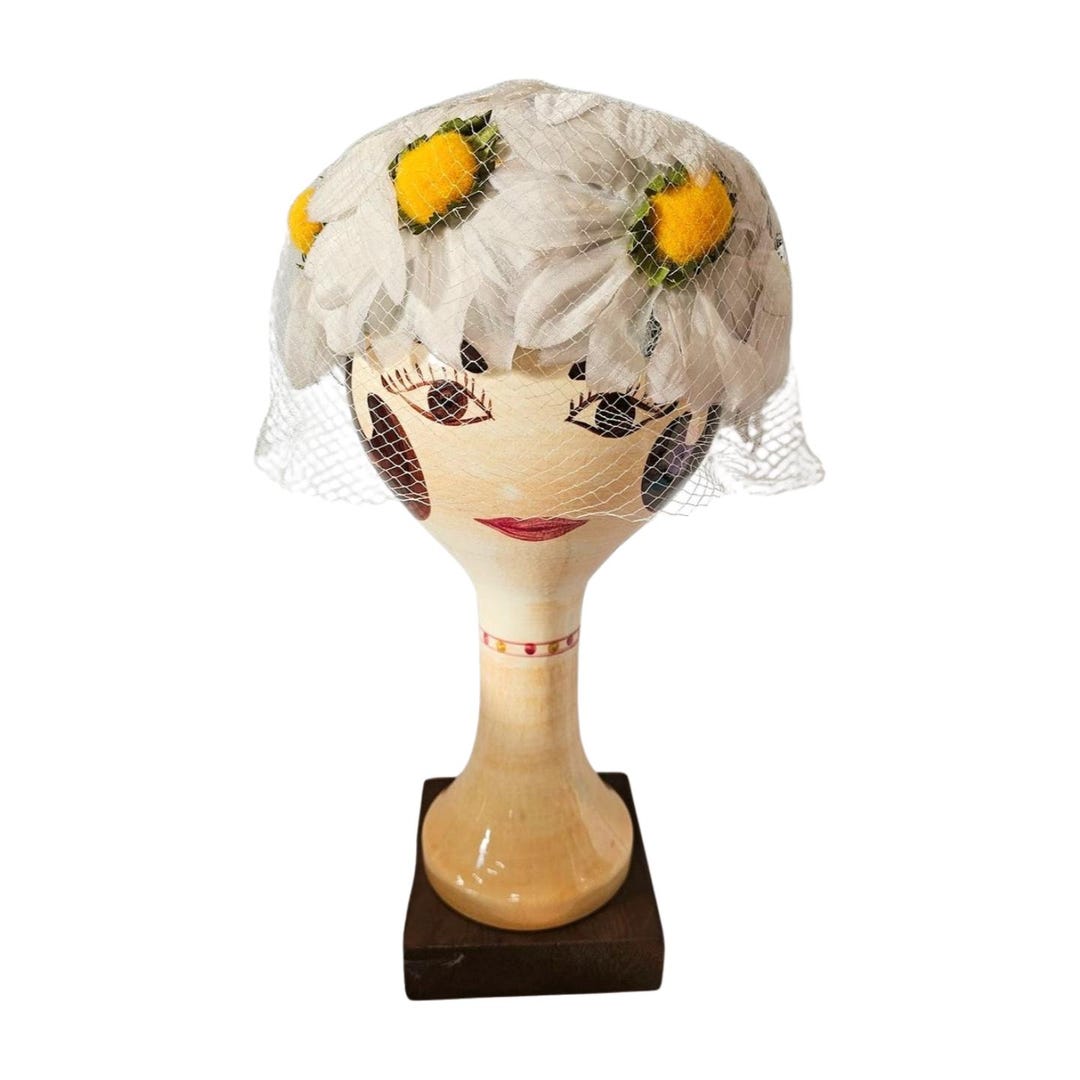 Vintage Daisy Flower Hat With Veil – 1950s Floral Pillbox Style, White ...