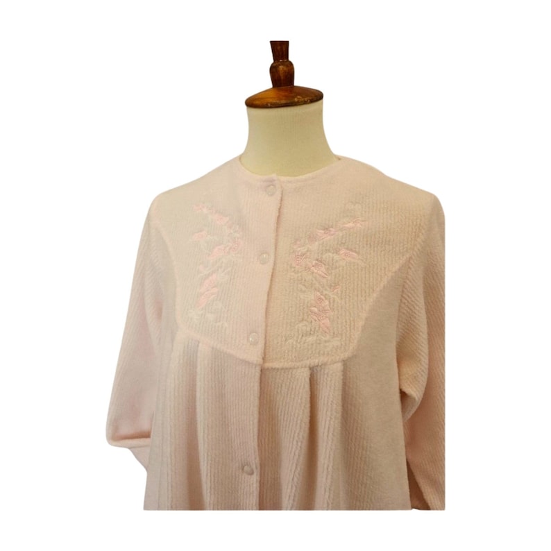 Miss Elaine Pale Pink Snap Front Long Robe, Embroidery, 2 Pockets, Size ...