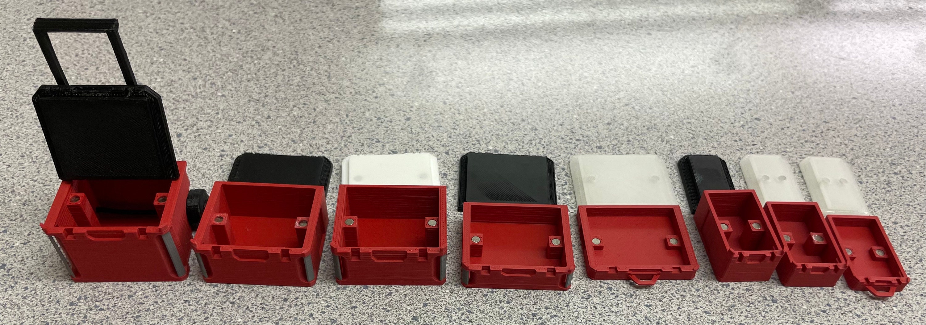 3D Printed Milwaukee Packout Desk Toy 1:14 Scale - Etsy