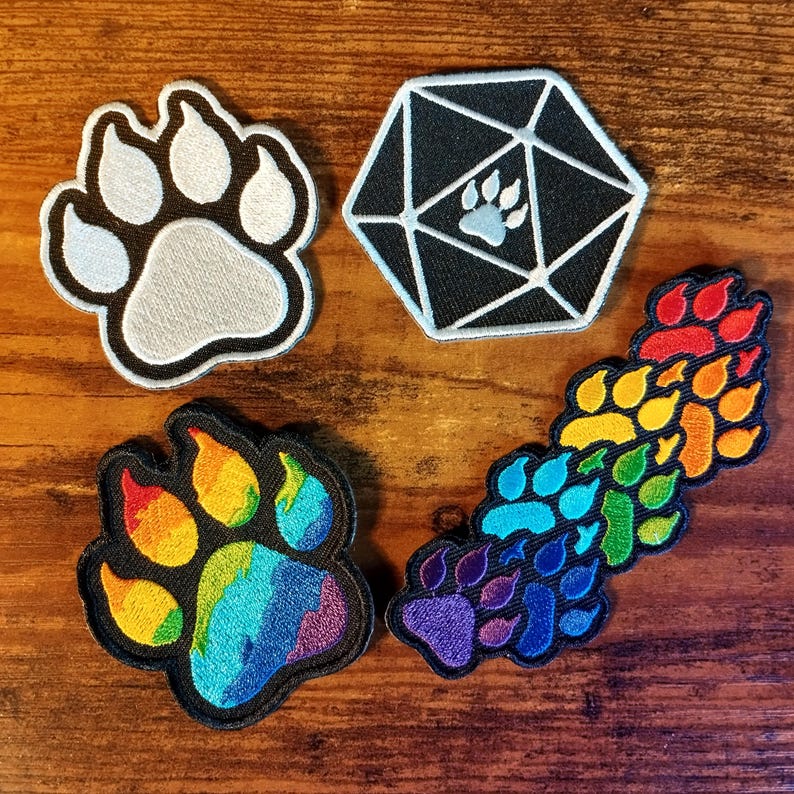 D20 Dice Patch - Paw Dnd, Pnp Die | Embroidered Iron on Fabric Patch ...