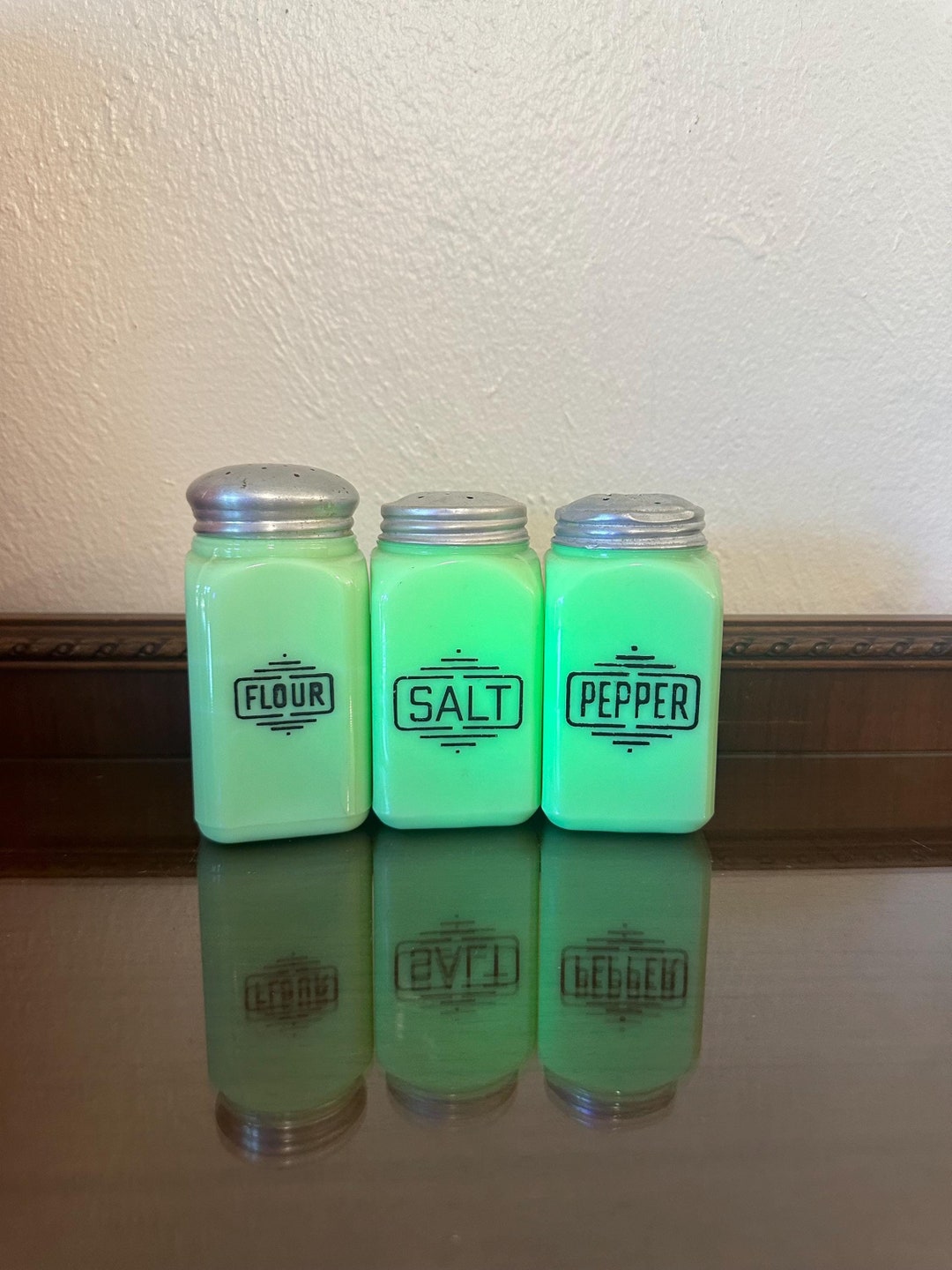 Mckee Jadeite Large Art Deco Line Box Flour Salt Pepper Range Shaker ...