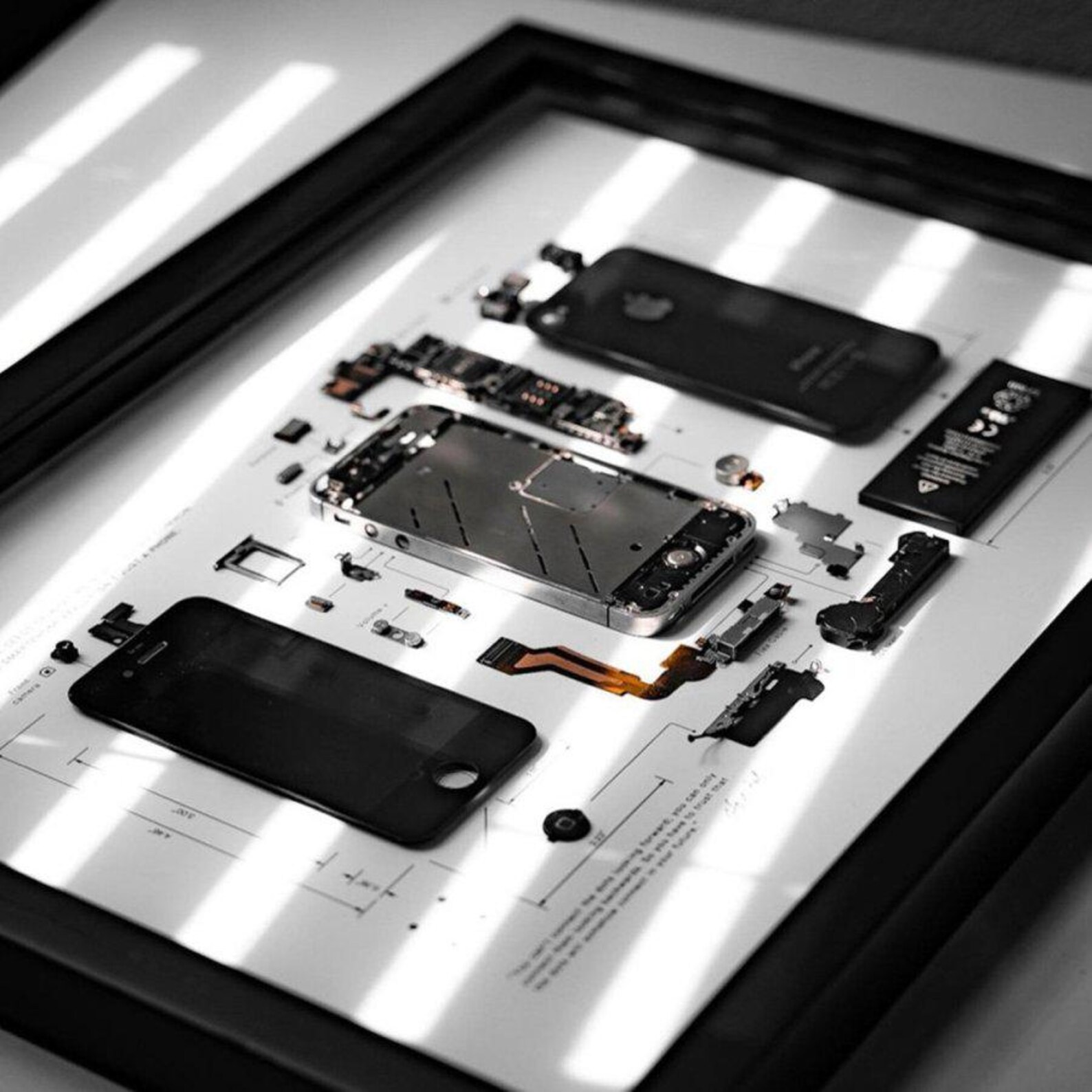 Apple iPhone 4S Teardown Digital Template - Etsy