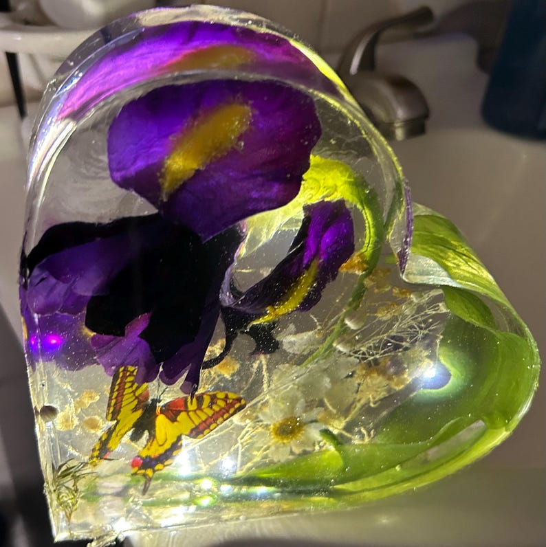 Artificial Purple Iris Flower & Natural Flowers - Crystal Clear Resin ...
