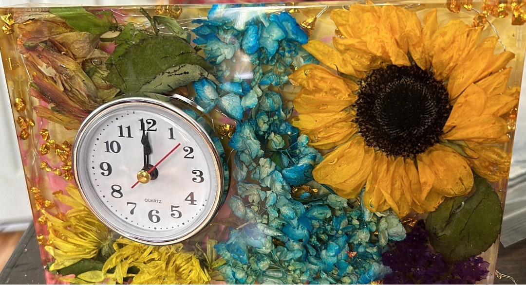 Sunflower Resin Clock Light: Dried Flowers & Leaves, Ceramic Resin - Etsy