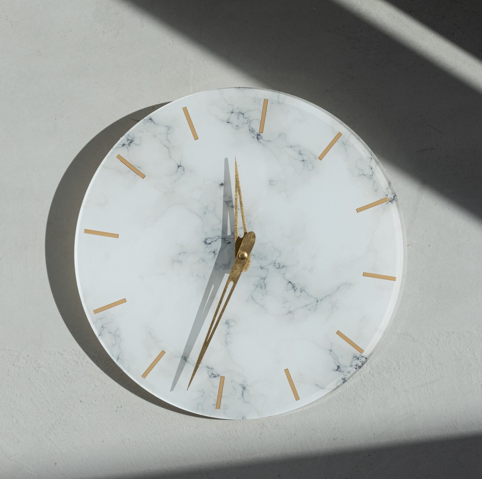 White Marble Clock, Marble Wall Clock, Epoxy Resin Clock, Minimalist ...