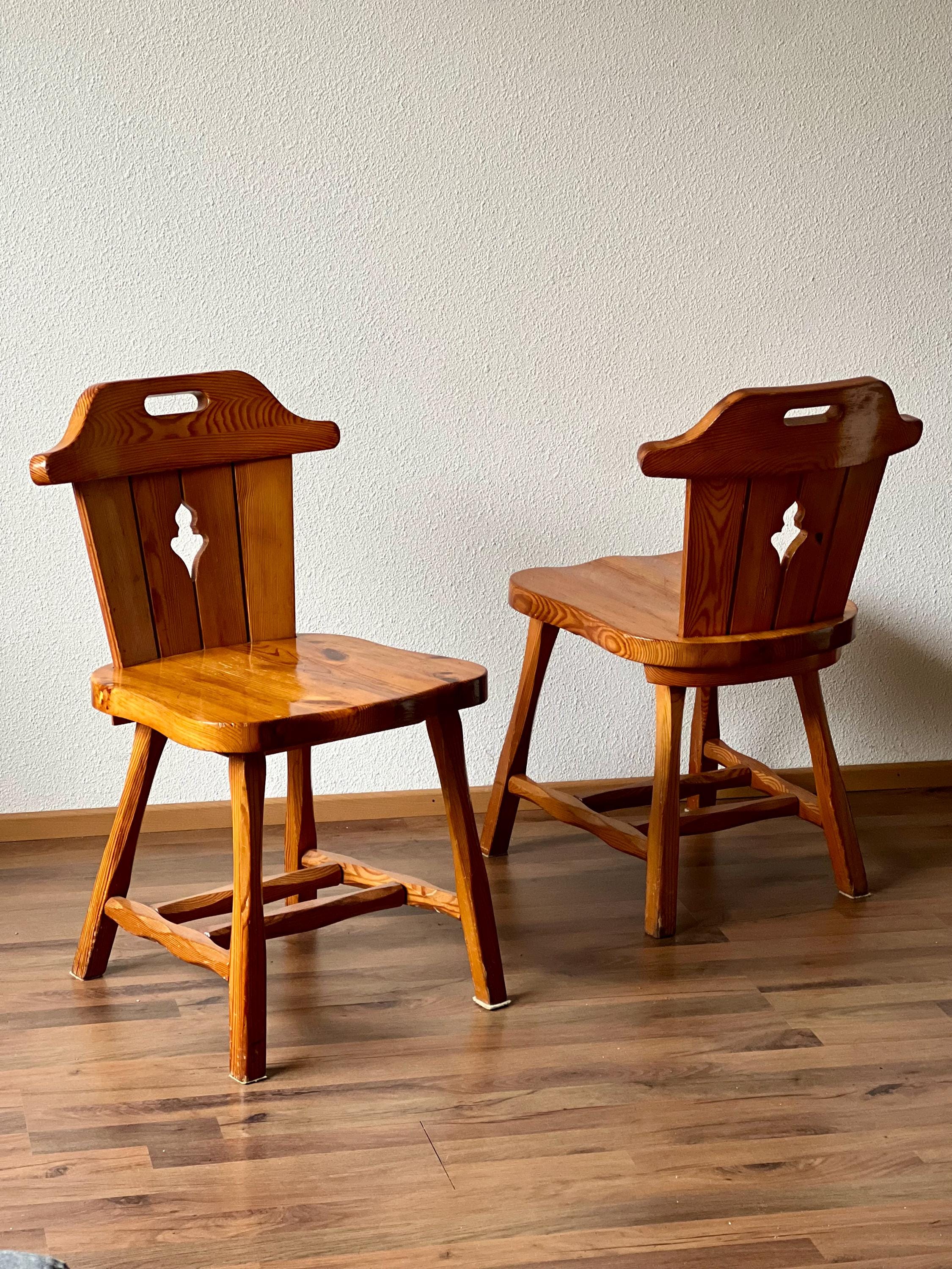 Vintage Alpine Carved Tyrolean Dining Chairs in Oak, 1970s | Set of 5 ...