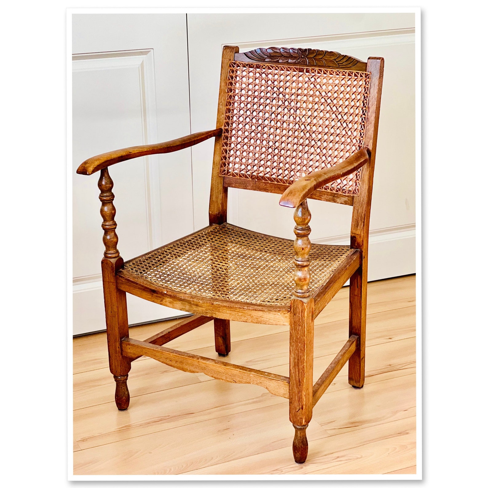 Stunning Antique Walnut Bobbin Chair, 19th Century Hand Carved Wood Old ...