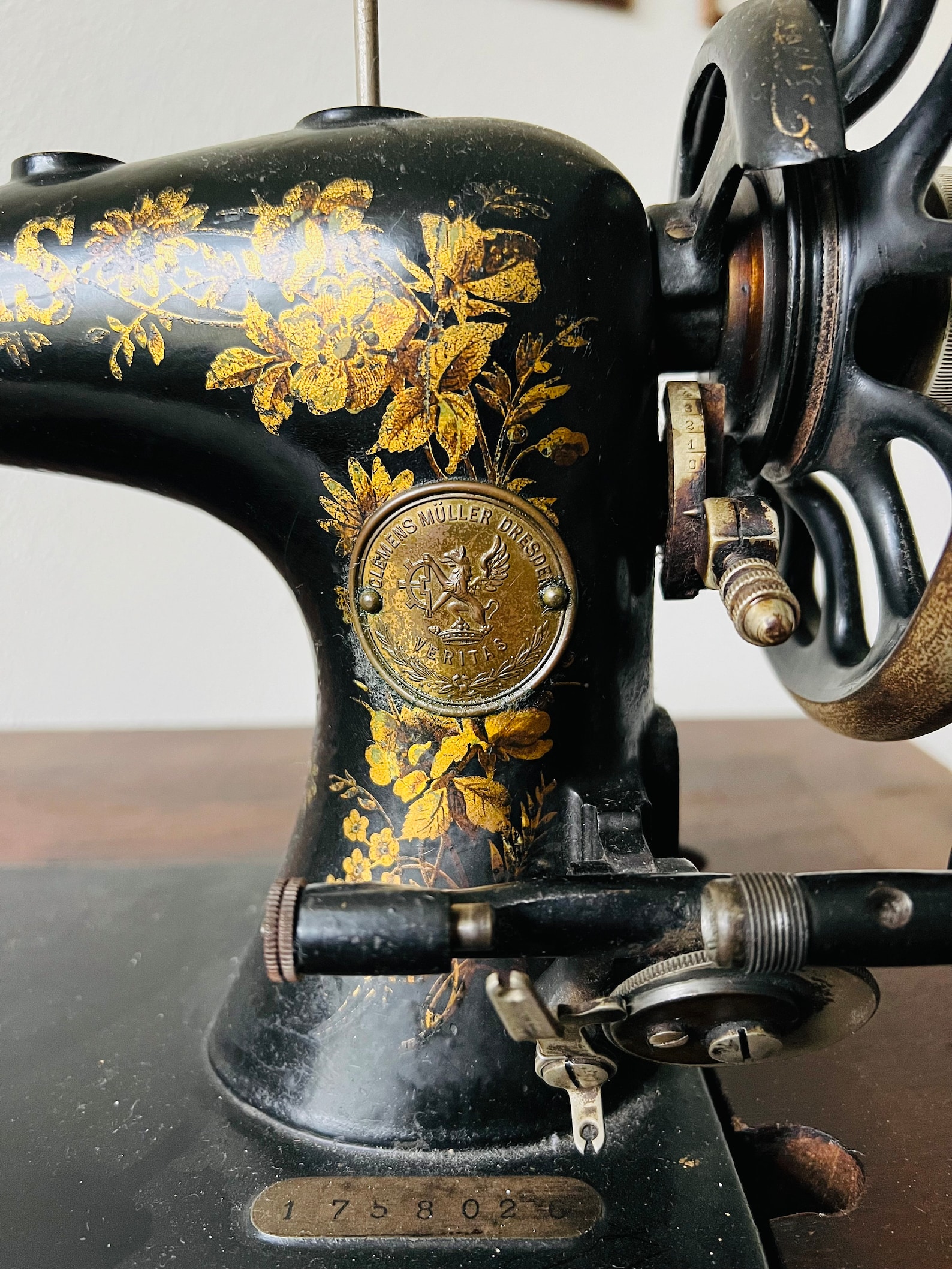 19th Century Sewing Machine From Clemens Muller Dresden VERITAS Antique ...