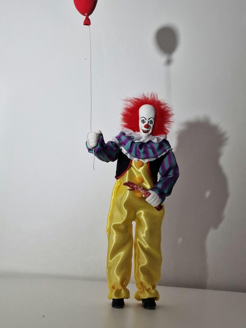 Pennywise IT 1/6 Scale Horror Figure 1990 Tim Curry Version With ...