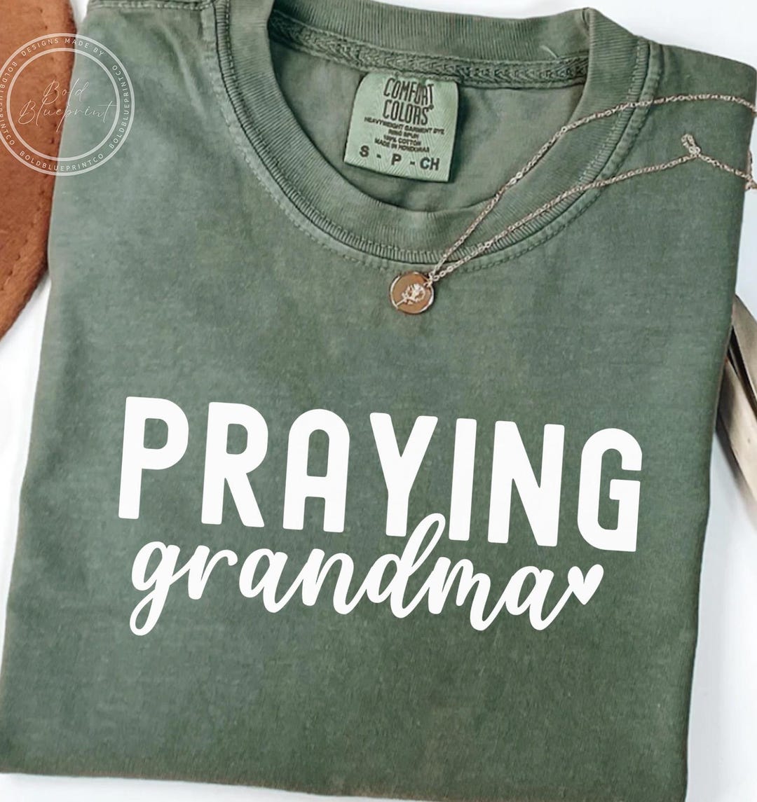 Praying Grandma, SVG, PNG, Faith, Grandma Svg, Worship Svg, Love, Heart ...