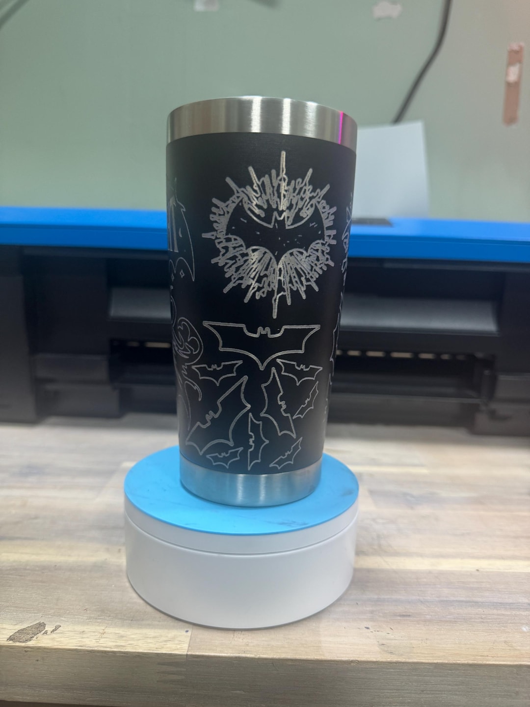 Batman DC Engraved 20oz Tumbler, Laser-engraved Insulated Drinkware ...