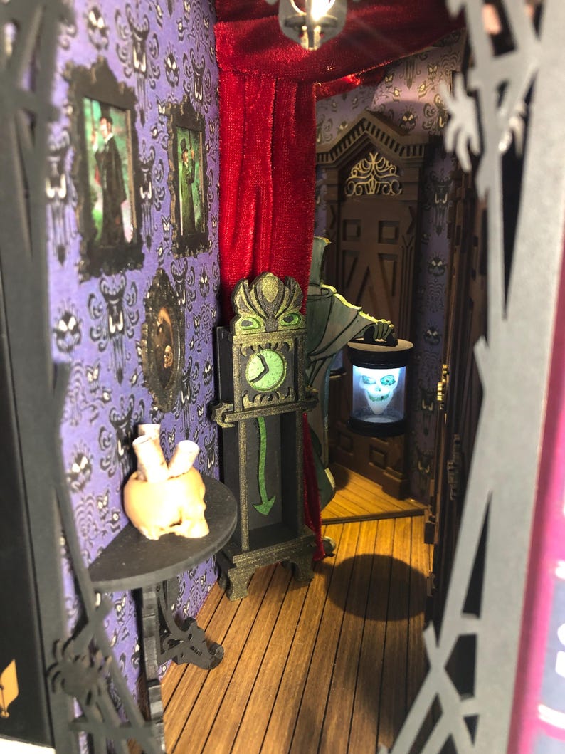Book Nook Haunted House Bookshelf Insert With Led Ghost Figurine in Hat ...