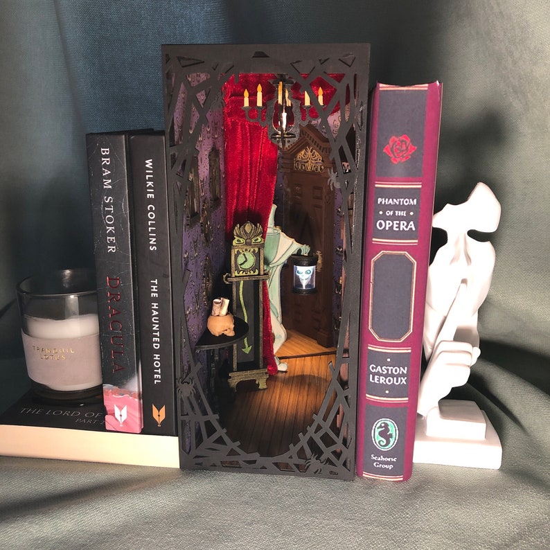 Book Nook Haunted House Bookshelf Insert With Led Ghost Figurine in Hat ...