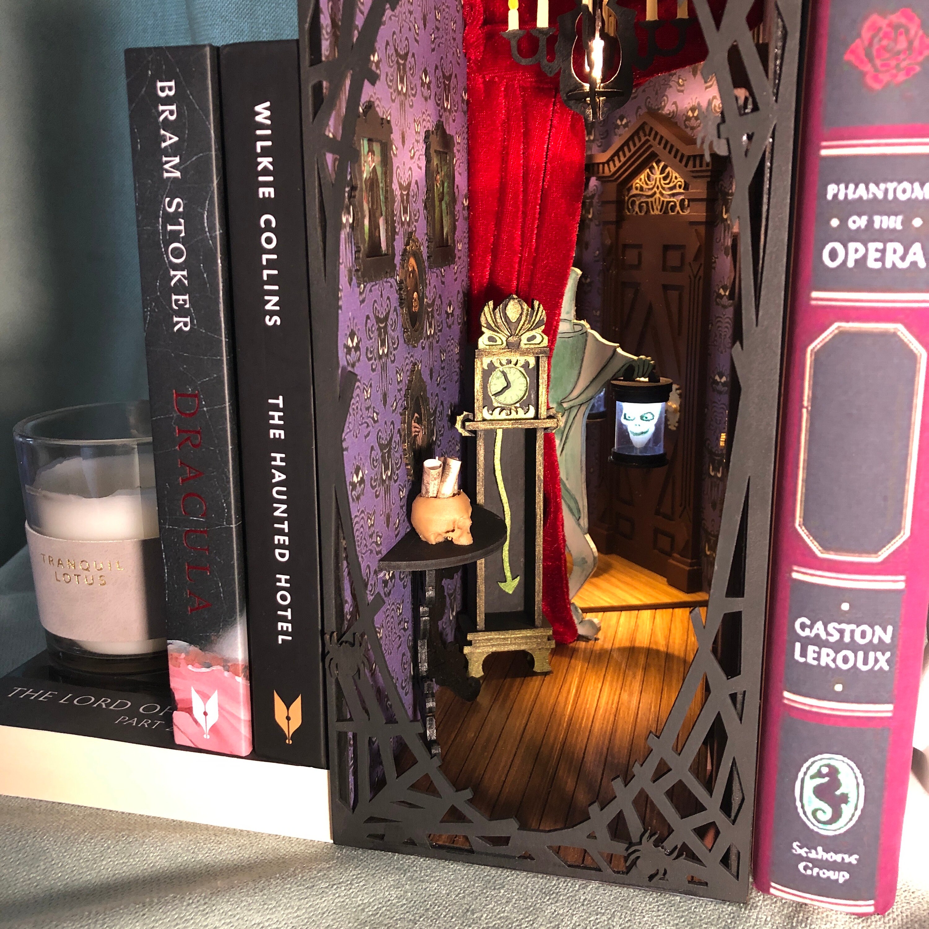Book Nook Haunted House Bookshelf Insert With Led Ghost Figurine in Hat ...