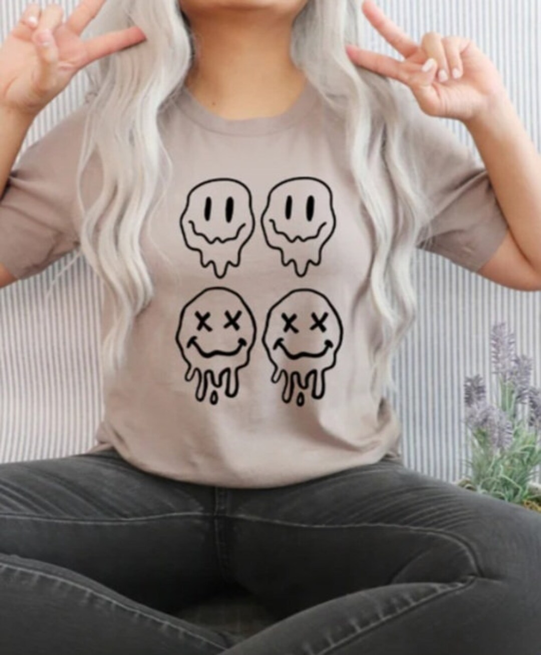 Drippy Smiley Face T-shirt - Etsy