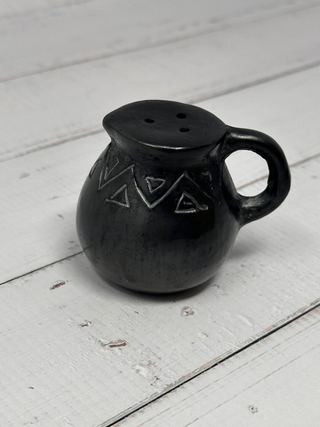 Salt Shaker/saleros (barro Negro/black Clay) - Etsy