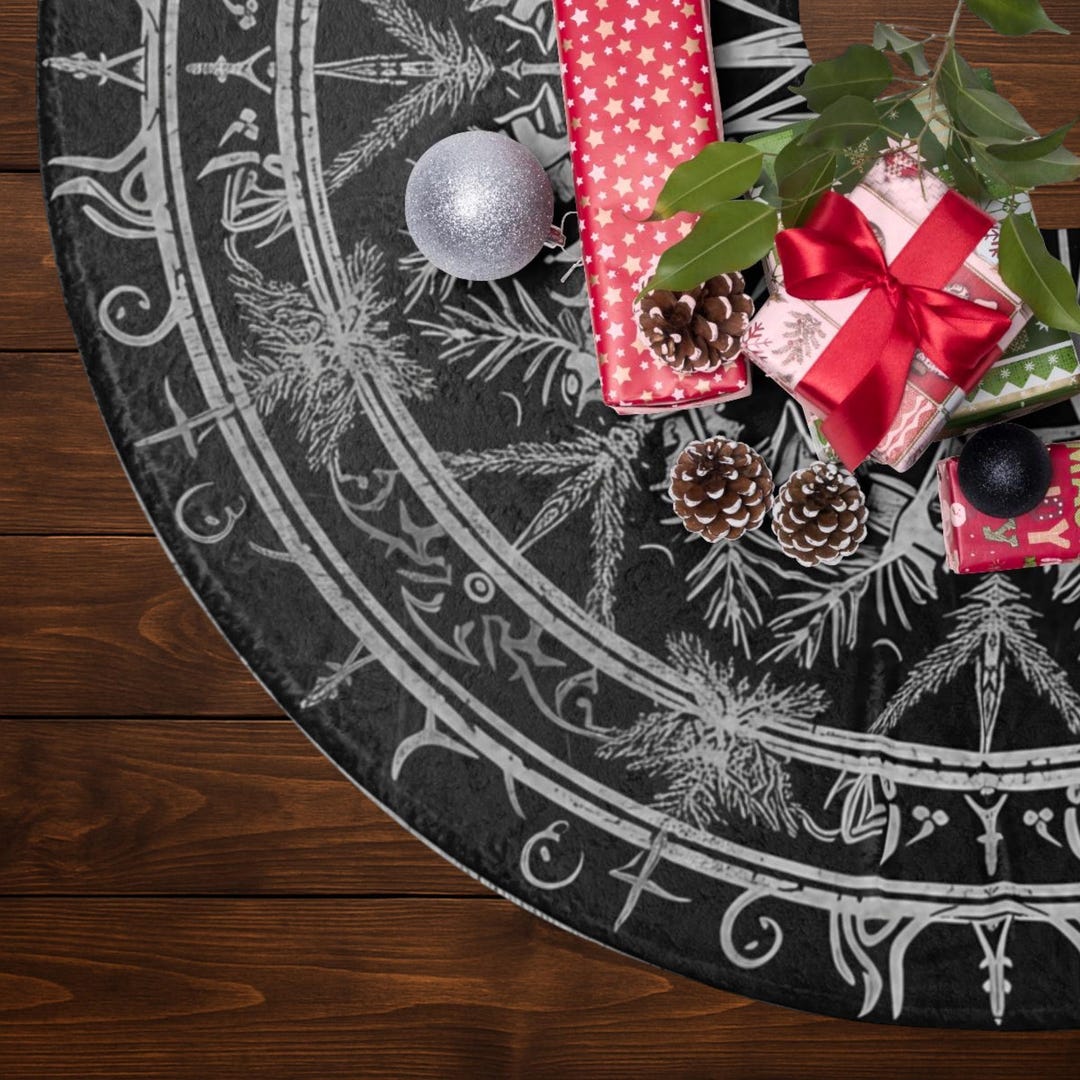 Gothic Christmas Tree Skirt, Occult Holiday Decor, Dark Xmas Tree Mat ...