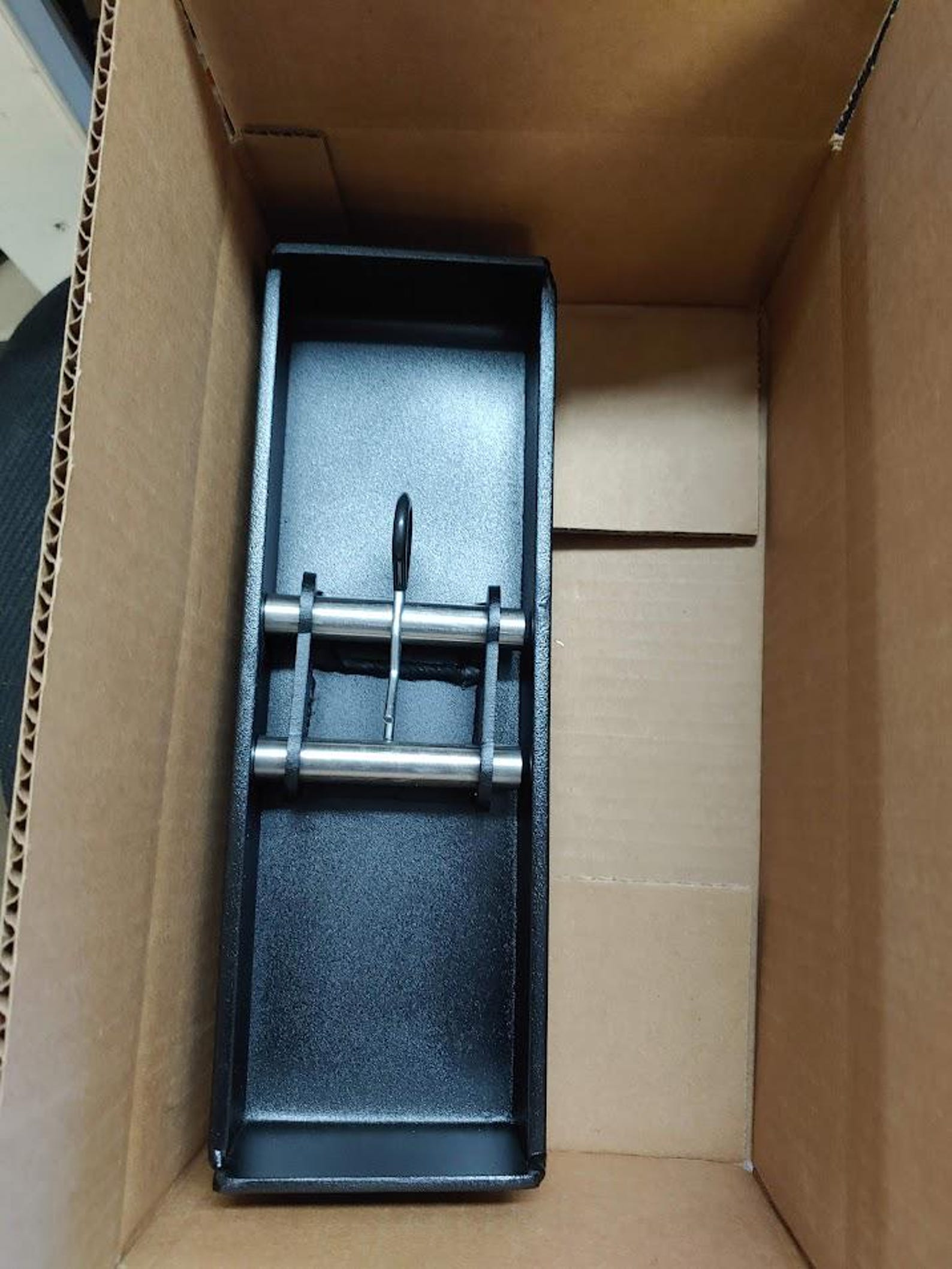 TRAILER LOCK BOX - Anti Theft Device for Trailers With 12 Inch 5 ...