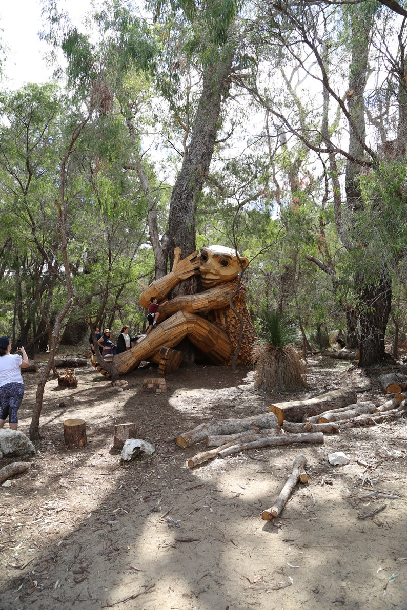 Wooden Giant Hugging Tree - Etsy